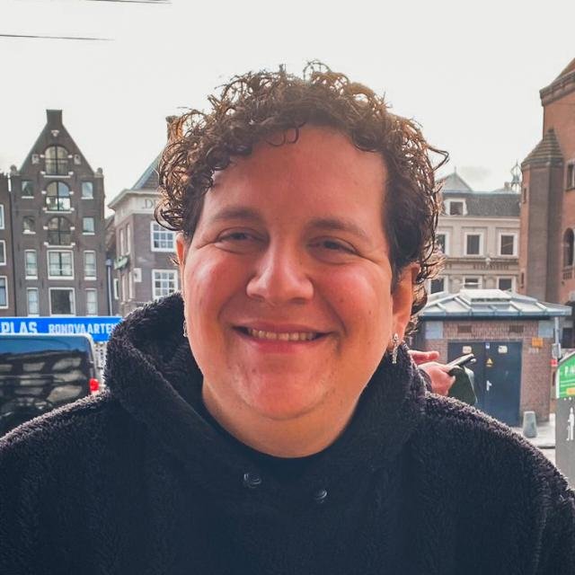 Leon Alves - Stor & Liten Barnpassning